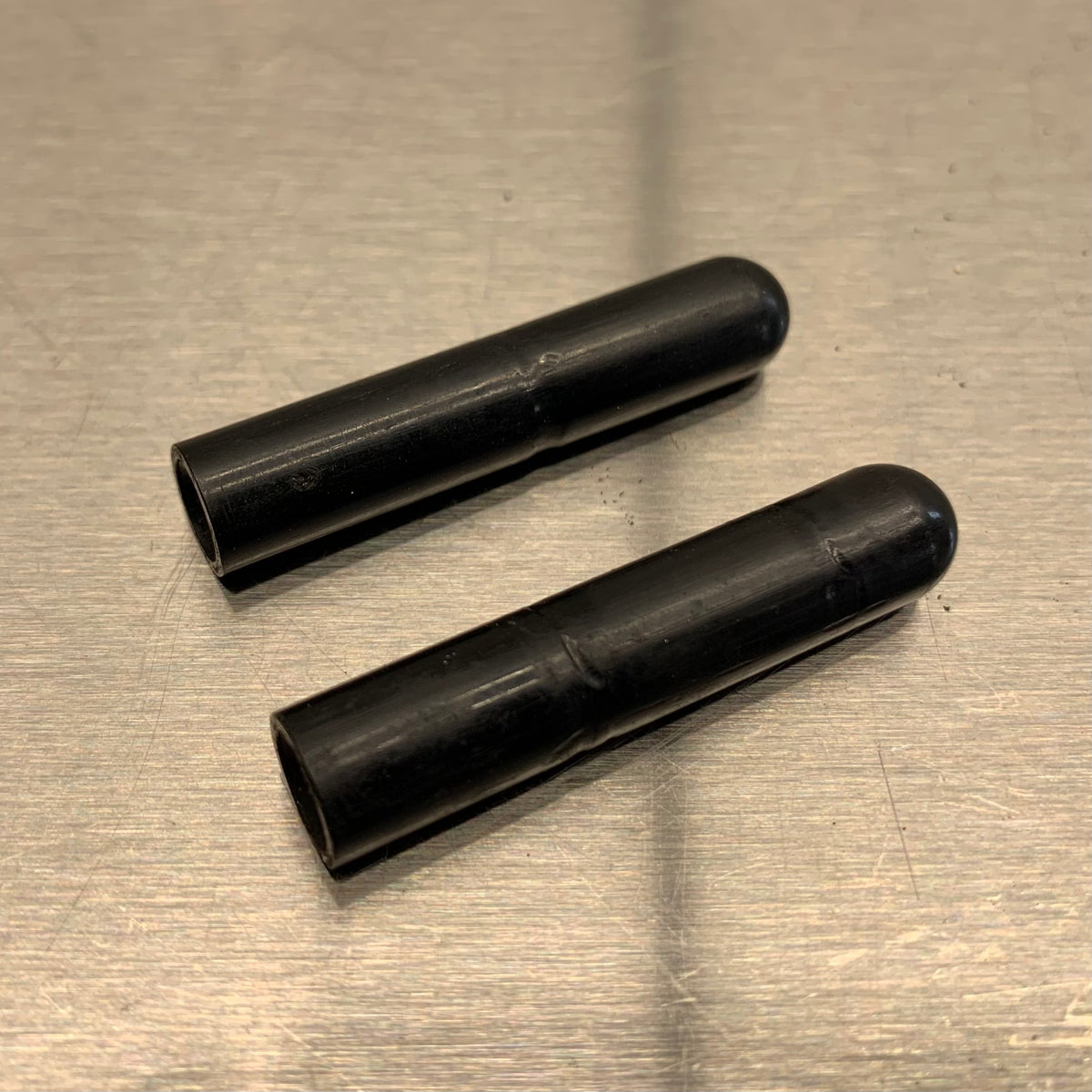 99-04 Ford Mustang Black Door Lock Pins OEM #37 – freedompartsoutlet.com