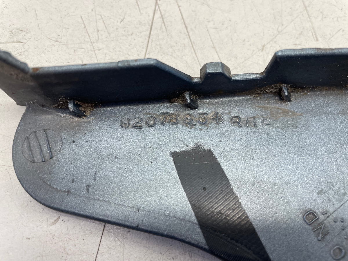 04-06 Pontiac GTO RH Side Skirt Rocker Panel End Cap OEM 92078834 #15 ...