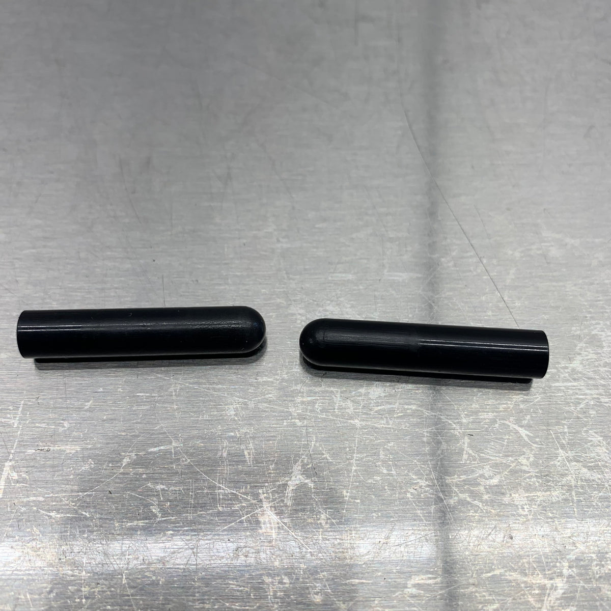 99-04 Ford Mustang Black Door Lock Pins OEM #54 – freedompartsoutlet.com