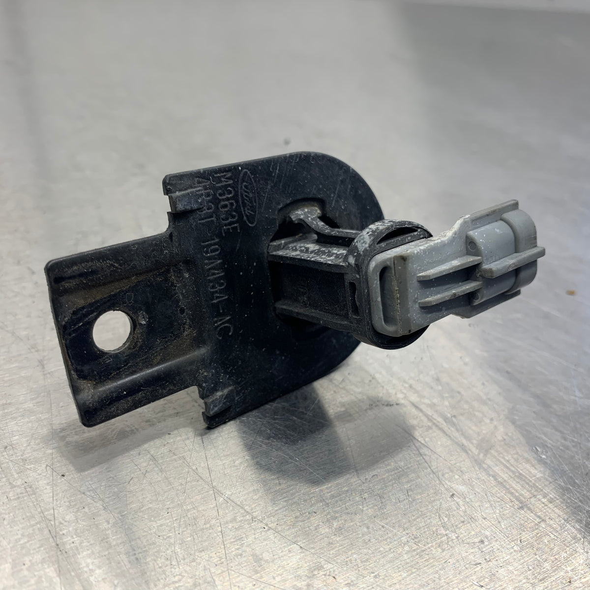 05-14 Ford Mustang Anti Theft Hood Latch Switch OEM 4R3T-19A434-AC #56 ...